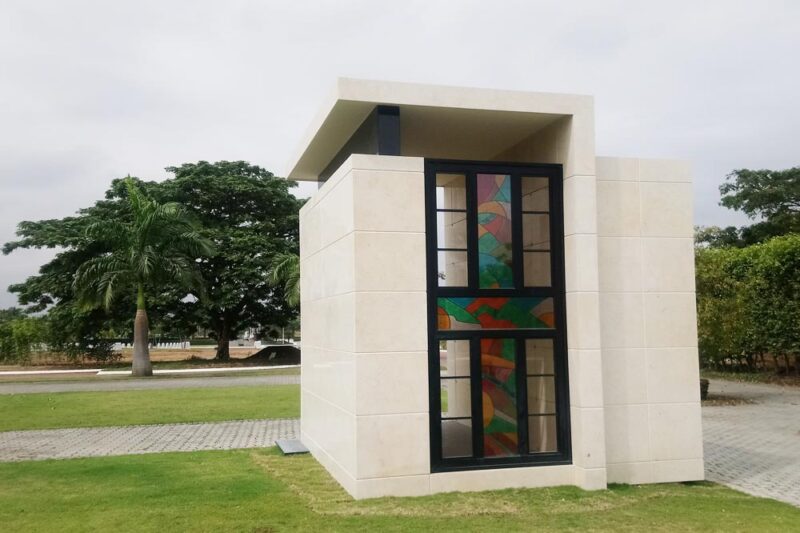 OSARIOS EN MAUSOLEO | Parque de la paz